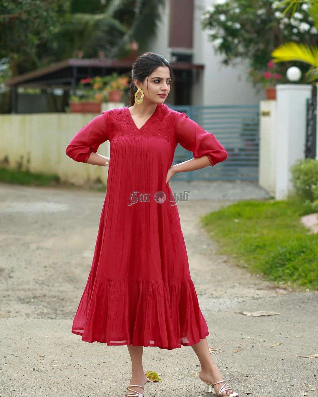 Actress Nikhila Vimal Looking Gorgeous In Red Outfit | தின பூமி